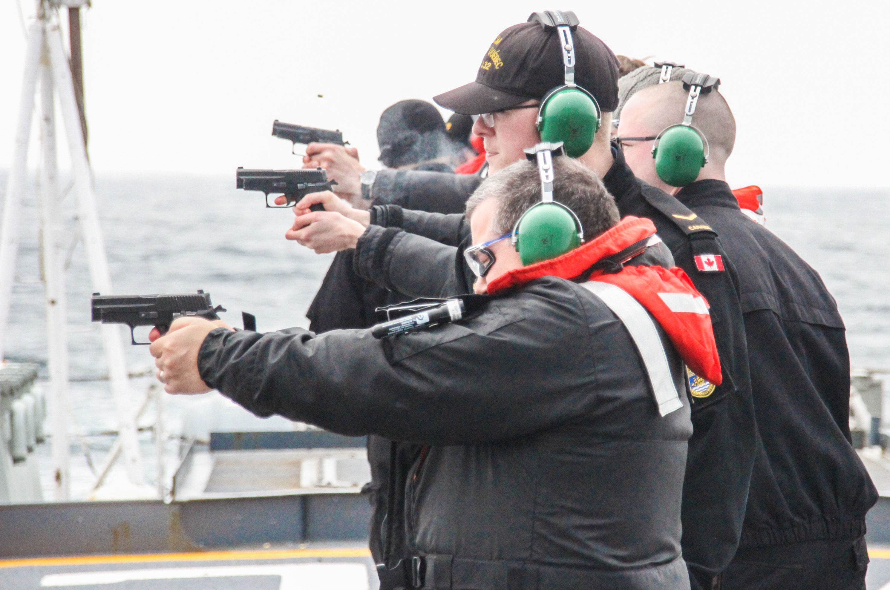 HMCS Ville de Québec hosts Canadian Leaders | Trident Newspaper