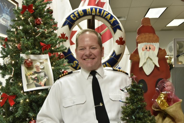 Base Commander’s Holiday Message | Trident Newspaper