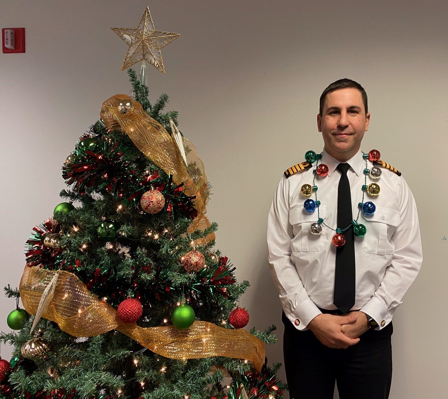 A Holiday Message from the CFB Halifax Base Commander / Message des ...