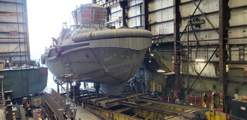 New large tug boats honour Canada’s maritime history / De nouveaux gros ...