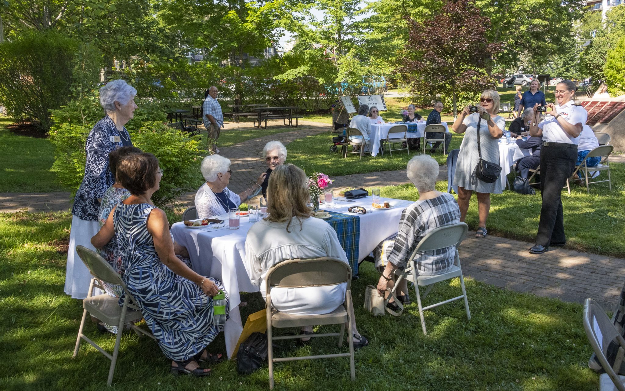 Wrens attend tea in celebration of WRCNS 80th anniversary / Des « Wrens ...