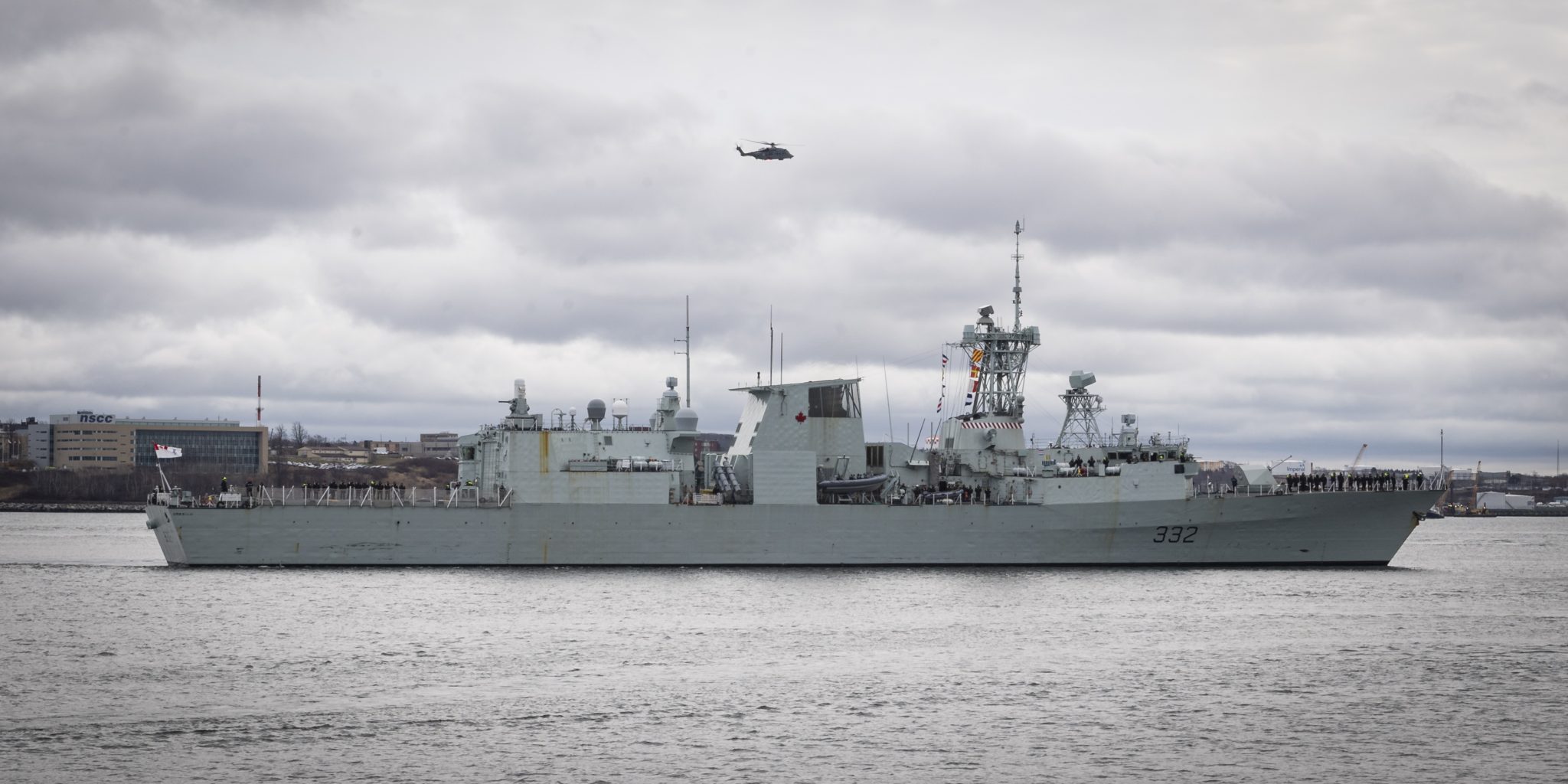HMCS Ville de Québec departs for Indo-Pacific to join UK carrier group ...