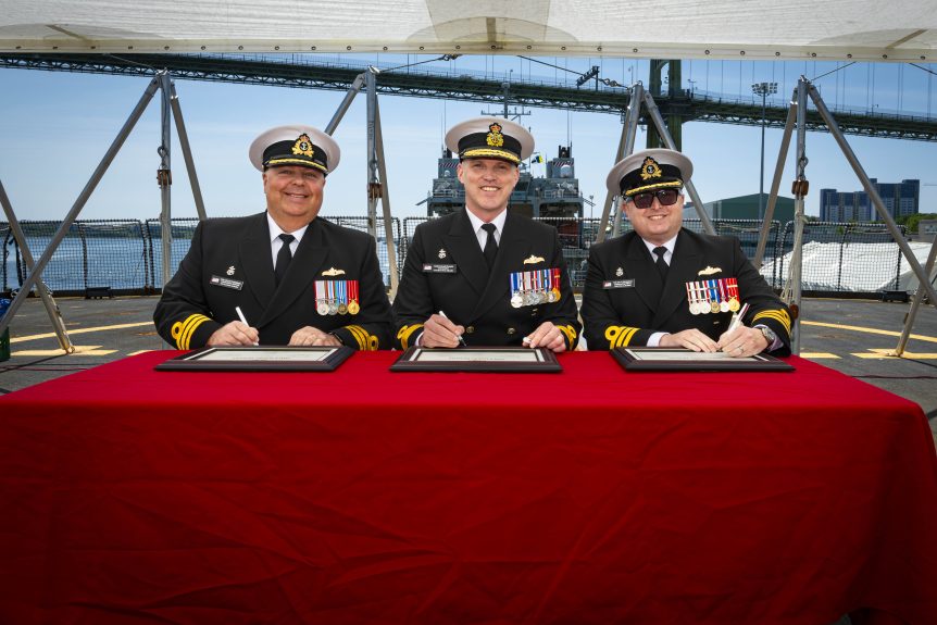 HMCS Harry DeWolf welcomes new CO as ship heads to refit | Trident ...